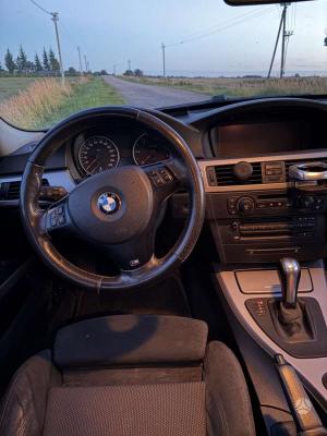 Grey BMW 320 2006 in Pasvalys, with an engine capacity of 2.00 L and mileage of 418 thousand km for 3000 €, photo 12 on AUTOMOTO.COM.LV