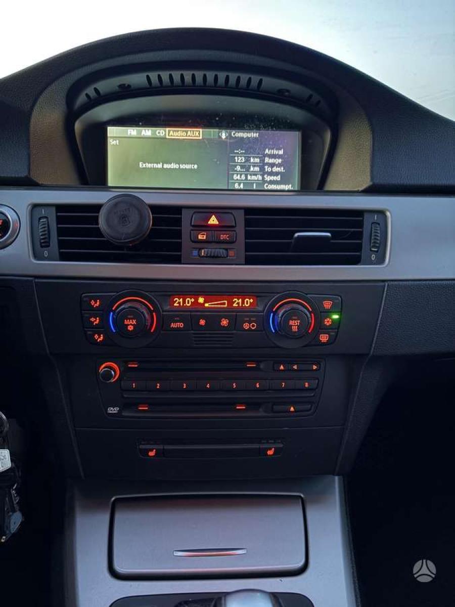 Grey BMW 320 2006 in Pasvalys, with an engine capacity of 2.00 L and mileage of 418 thousand km for 3000 €, photo 13 on AUTOMOTO.COM.LV