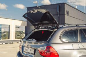 Pelēks BMW 320 2006 Viļņa, ar dzinēja tilpumu 2.00 L un nobraukumu 345 tūkst. km par 3400 €, foto 9 vietnē AUTOMOTO.COM.LV