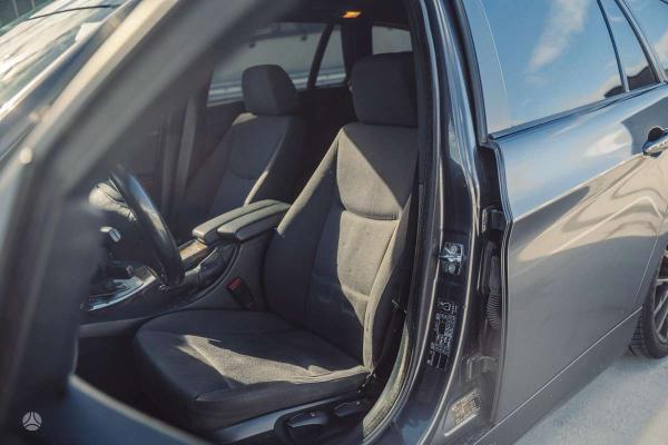 Pelēks BMW 320 2006 Viļņa, ar dzinēja tilpumu 2.00 L un nobraukumu 345 tūkst. km par 3400 €, foto 11 vietnē AUTOMOTO.COM.LV