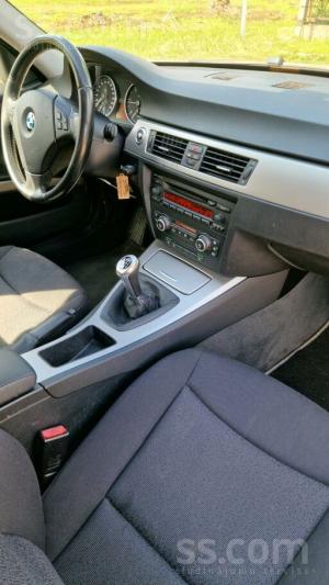 Pelēks BMW 320 2006 Jelgava, ar dzinēja tilpumu 2.00 L un nobraukumu 298 tūkst. km par 3000 €, foto 12 vietnē AUTOMOTO.COM.LV