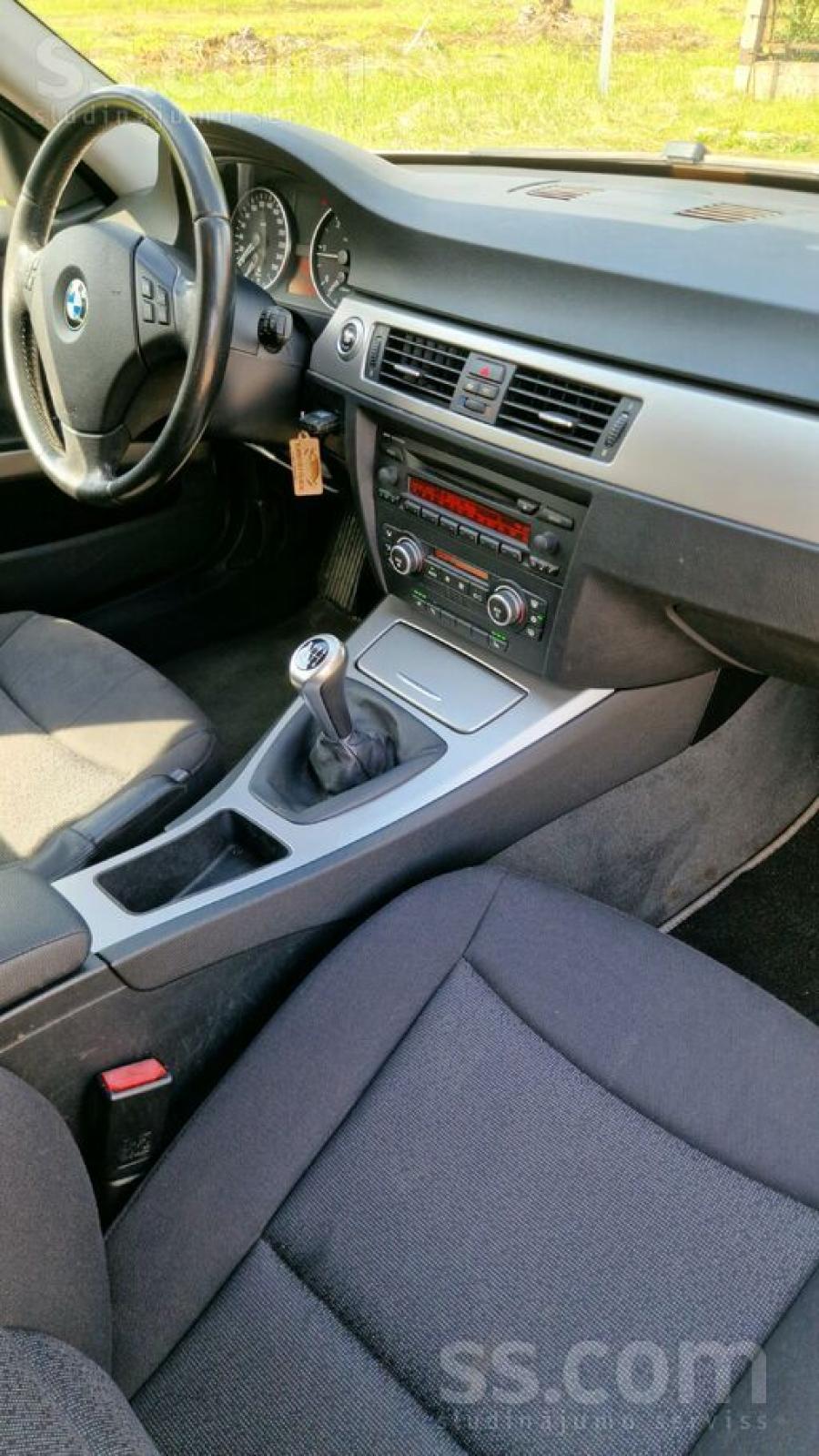 Pelēks BMW 320 2006 Jelgava, ar dzinēja tilpumu 2.00 L un nobraukumu 298 tūkst. km par 3000 €, foto 12 vietnē AUTOMOTO.COM.LV