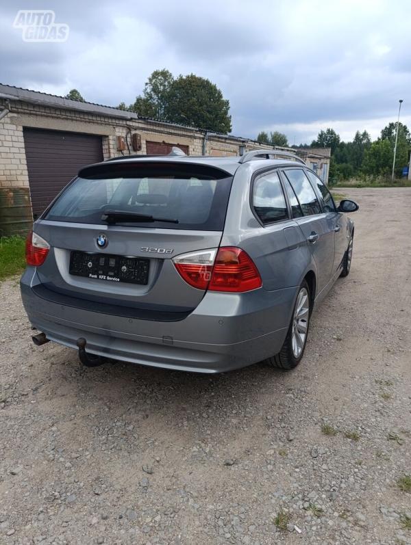 БМВ 320 2006 в Друскининкай на AUTOMOTO.COM.LV Серый БМВ 320 2006 в Друскининкай, объемом двигателя 2.00 л и пробегом 290 тыс. км за 3300 €, фото 6 на AUTOMOTO.COM.LV