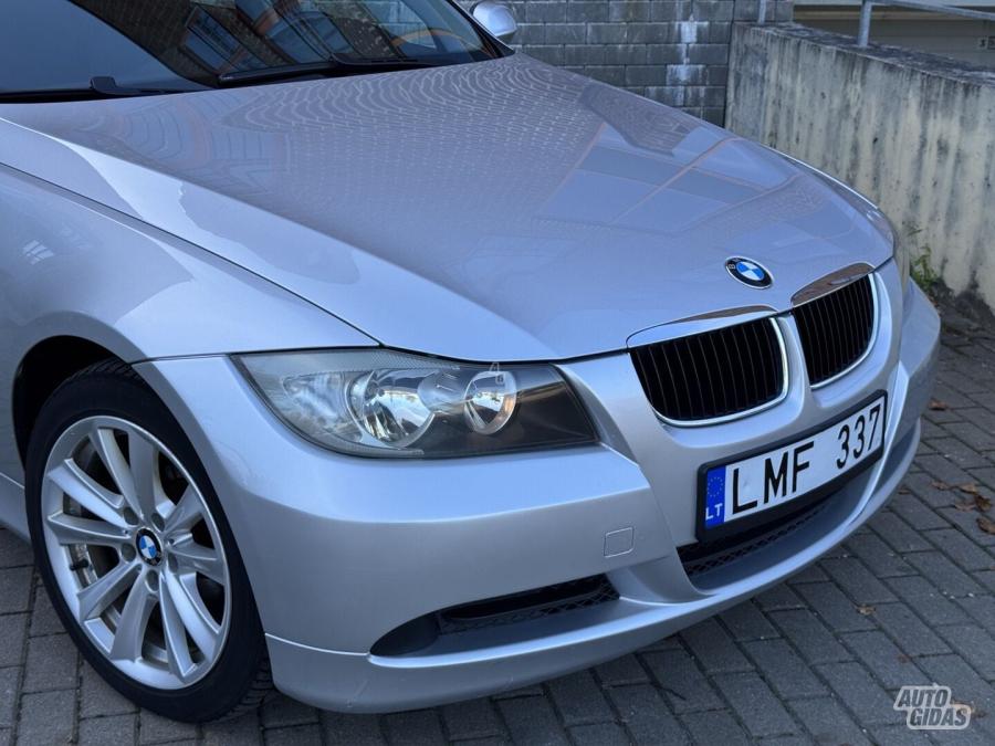 Grey BMW 320 2006 in Vilnius, with an engine capacity of 2.00 L and mileage of 307 thousand km for 2450 €, photo 8 on AUTOMOTO.COM.LV