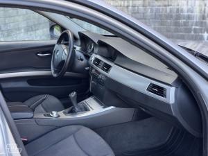 Grey BMW 320 2006 in Vilnius, with an engine capacity of 2.00 L and mileage of 307 thousand km for 2450 €, photo 16 on AUTOMOTO.COM.LV