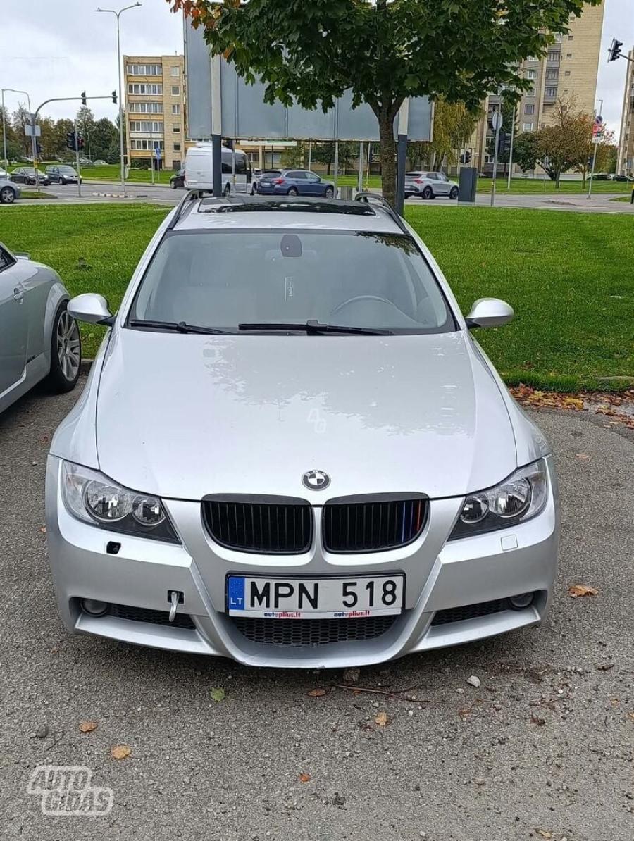 Pelēks BMW 320 2006 Panevēža, ar dzinēja tilpumu 2.00 L un nobraukumu 350 tūkst. km par 1200 €, foto 1 vietnē AUTOMOTO.COM.LV