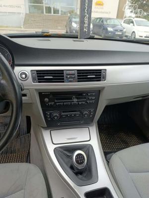 Pelēks BMW 320 2006 Panevēža, ar dzinēja tilpumu 2.00 L un nobraukumu 350 tūkst. km par 1200 €, foto 4 vietnē AUTOMOTO.COM.LV