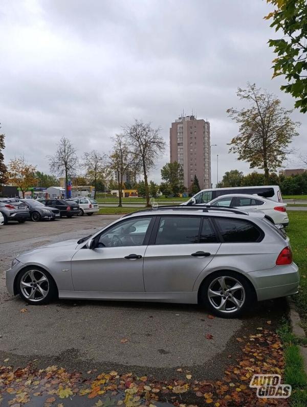 Pelēks BMW 320 2006 Panevēža, ar dzinēja tilpumu 2.00 L un nobraukumu 350 tūkst. km par 1200 €, foto 5 vietnē AUTOMOTO.COM.LV