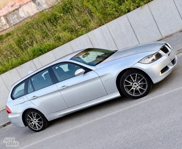 BMW 320 2006 in Vilnius on AUTOMOTO.COM.LV Grey BMW 320 2006 in Vilnius, with an engine capacity of 2.00 L and mileage of 353 thousand km for 2700 β¬, photo 5 on AUTOMOTO.COM.LV