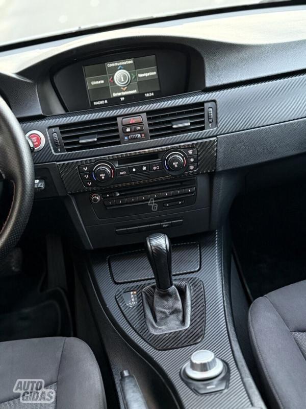 BMW 320 2006 in Vilnius on AUTOMOTO.COM.LV Grey BMW 320 2006 in Vilnius, with an engine capacity of 2.00 L and mileage of 353 thousand km for 2700 β¬, photo 11 on AUTOMOTO.COM.LV