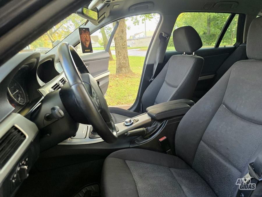Pelēks BMW 320 2006 Radviliškis, ar dzinēja tilpumu 2.00 L un nobraukumu 285 tūkst. km par 2800 €, foto 5 vietnē AUTOMOTO.COM.LV