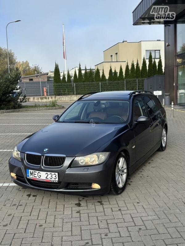 Pelēks BMW 320 2006 Kauņa, ar dzinēja tilpumu 2.00 L un nobraukumu 373 tūkst. km par 3150 €, foto 1 vietnē AUTOMOTO.COM.LV