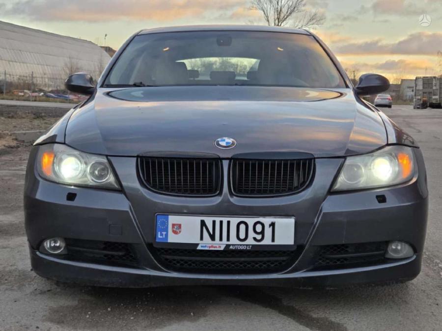 Pelēks BMW 320 2007 Šauļi, ar dzinēja tilpumu 2.00 L un nobraukumu 385 tūkst. km par 3300 €, foto 1 vietnē AUTOMOTO.COM.LV