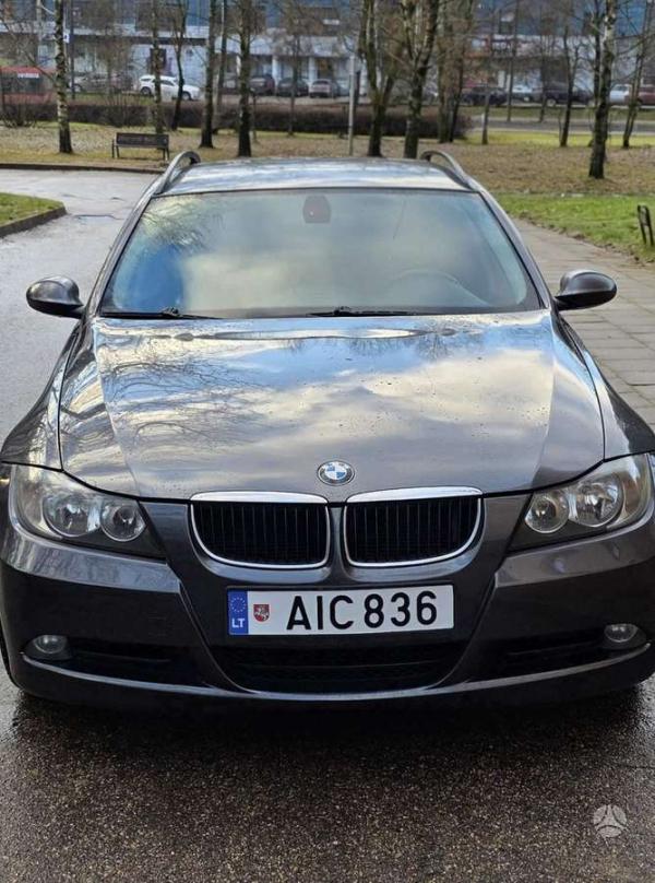 Pelēks BMW 320 2007 Viļņa, ar dzinēja tilpumu 2.00 L un nobraukumu 438 tūkst. km par 3150 €, foto 1 vietnē AUTOMOTO.COM.LV