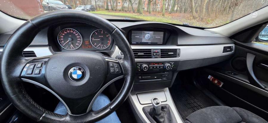 Pelēks BMW 320 2007 Viļņa, ar dzinēja tilpumu 2.00 L un nobraukumu 438 tūkst. km par 3150 €, foto 12 vietnē AUTOMOTO.COM.LV