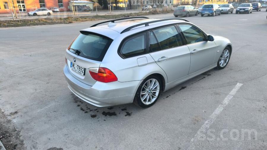 Pelēks BMW 320 2007 Cēsis, ar dzinēja tilpumu 2.00 L un nobraukumu 353 tūkst. km par 3100 €, foto 1 vietnē AUTOMOTO.COM.LV