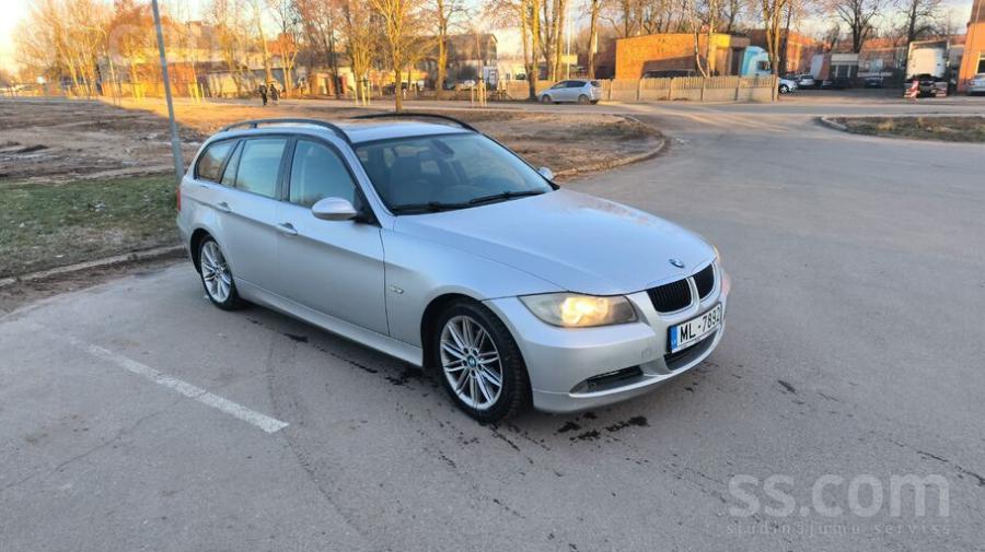 Pelēks BMW 320 2007 Cēsis, ar dzinēja tilpumu 2.00 L un nobraukumu 353 tūkst. km par 3100 €, foto 2 vietnē AUTOMOTO.COM.LV