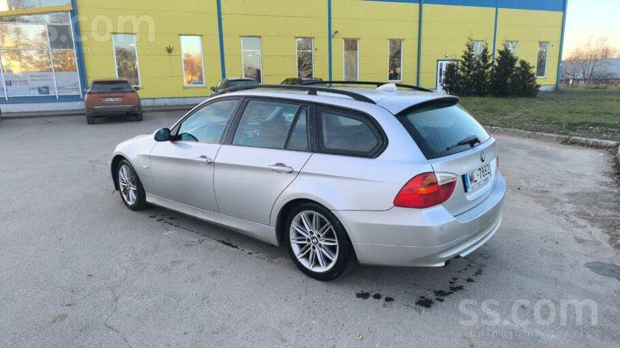 Pelēks BMW 320 2007 Cēsis, ar dzinēja tilpumu 2.00 L un nobraukumu 353 tūkst. km par 3100 €, foto 4 vietnē AUTOMOTO.COM.LV