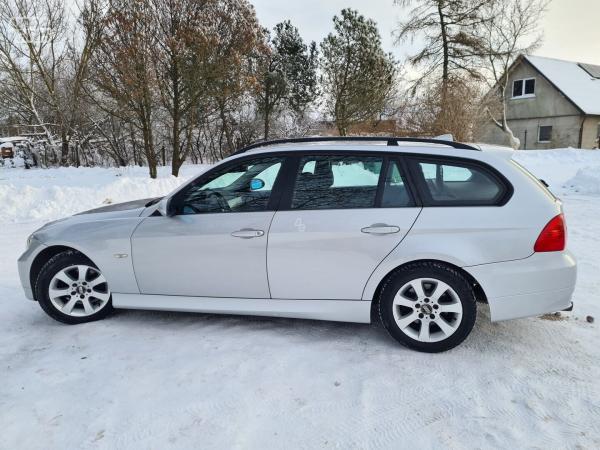 Pelēks BMW 320 2007 Klaipėda, ar dzinēja tilpumu 2.00 L un nobraukumu 345 tūkst. km par 2950 €, foto 4 vietnē AUTOMOTO.COM.LV