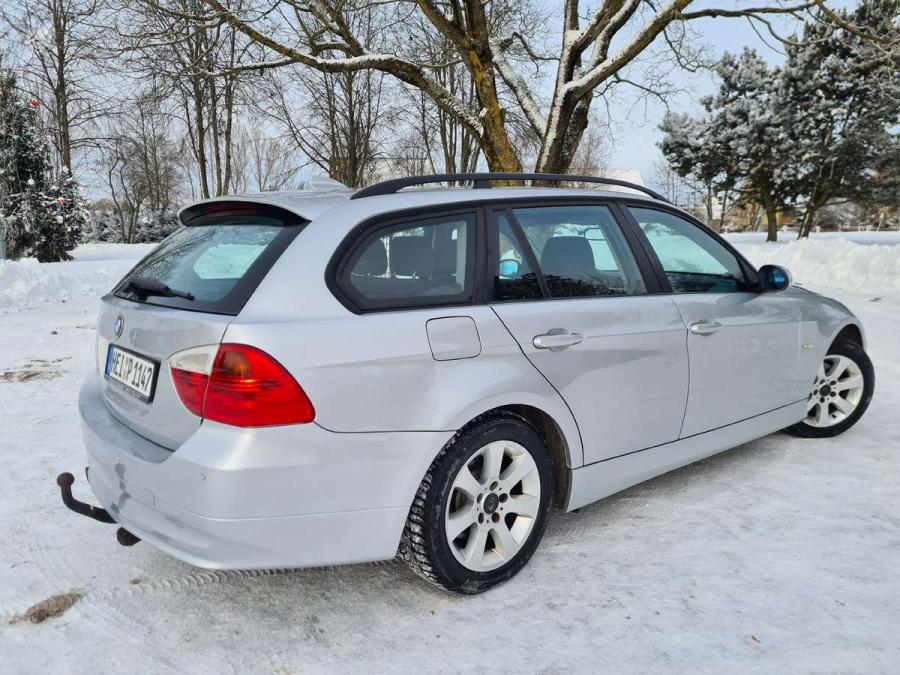 Pelēks BMW 320 2007 Klaipėda, ar dzinēja tilpumu 2.00 L un nobraukumu 345 tūkst. km par 2950 €, foto 7 vietnē AUTOMOTO.COM.LV