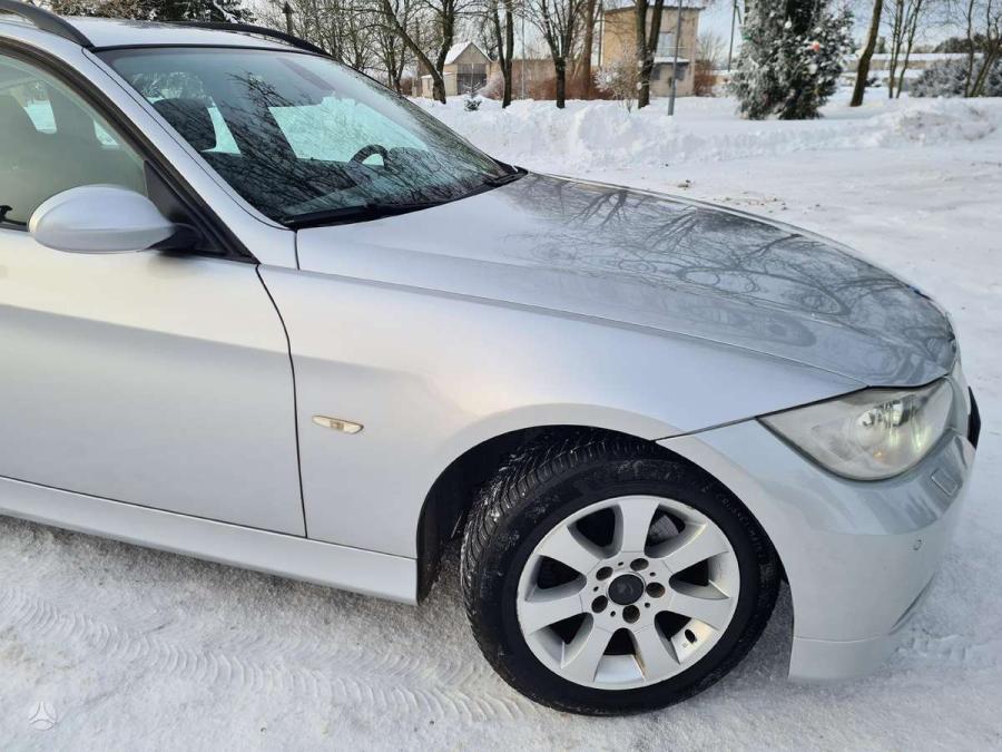 Pelēks BMW 320 2007 Klaipėda, ar dzinēja tilpumu 2.00 L un nobraukumu 345 tūkst. km par 2950 €, foto 32 vietnē AUTOMOTO.COM.LV
