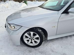 Pelēks BMW 320 2007 Klaipėda, ar dzinēja tilpumu 2.00 L un nobraukumu 345 tūkst. km par 2950 €, foto 33 vietnē AUTOMOTO.COM.LV