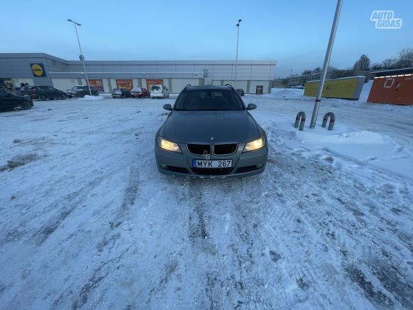 Grey BMW 320 2007 in Jonava, with an engine capacity of 2.00 L and mileage of 374 thousand km for 2900 €, photo 1 on AUTOMOTO.COM.LV