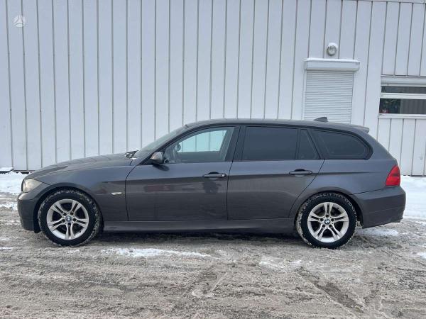 Pelēks BMW 320 2007 Viļņa, ar dzinēja tilpumu 2.00 L un nobraukumu 274 tūkst. km par 2200 €, foto 5 vietnē AUTOMOTO.COM.LV