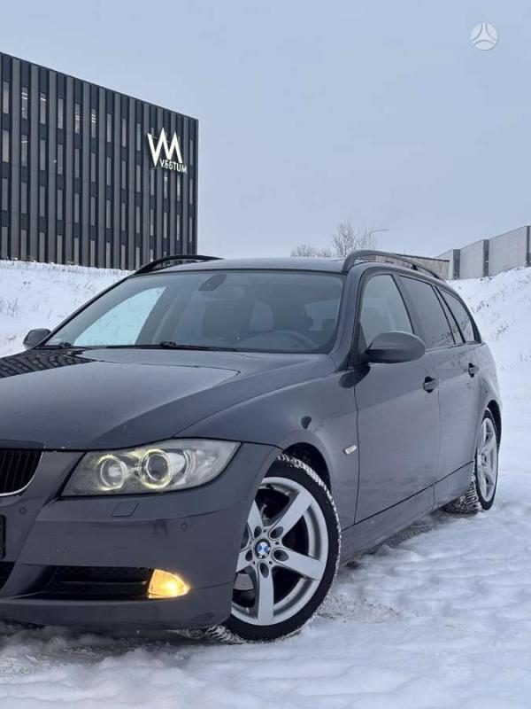 Pelēks BMW 320 2007 Viļņa, ar dzinēja tilpumu 2.00 L un nobraukumu 325 tūkst. km par 4300 €, foto 3 vietnē AUTOMOTO.COM.LV
