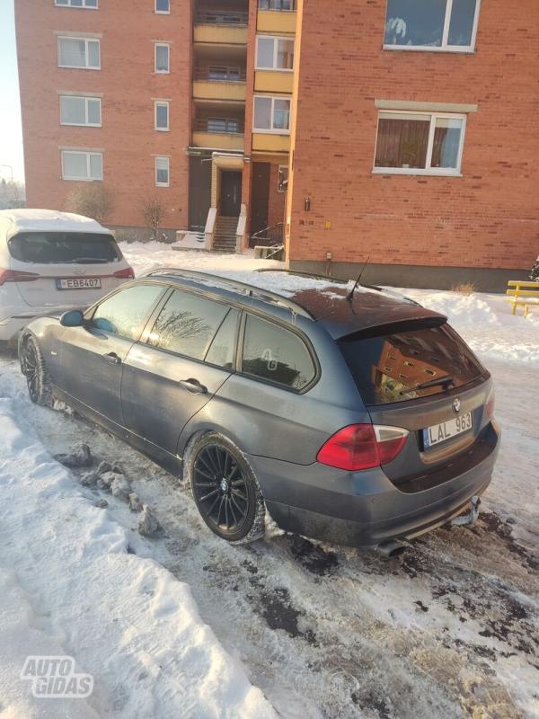 Pelēks BMW 320 2007 Šauļi, ar dzinēja tilpumu 2.00 L un nobraukumu 327 tūkst. km par 2500 €, foto 6 vietnē AUTOMOTO.COM.LV