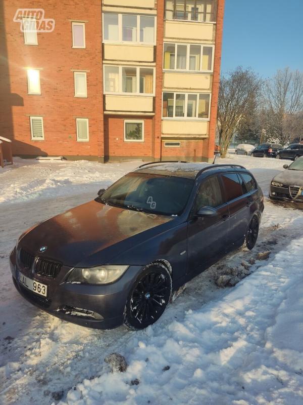 Pelēks BMW 320 2007 Šauļi, ar dzinēja tilpumu 2.00 L un nobraukumu 327 tūkst. km par 2500 €, foto 8 vietnē AUTOMOTO.COM.LV