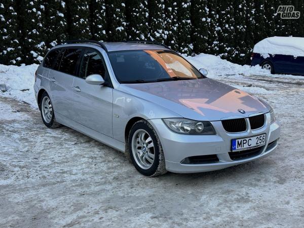 Pelēks BMW 320 2007 Viļņa, ar dzinēja tilpumu 2.00 L un nobraukumu 264 tūkst. km par 2800 €, foto 4 vietnē AUTOMOTO.COM.LV