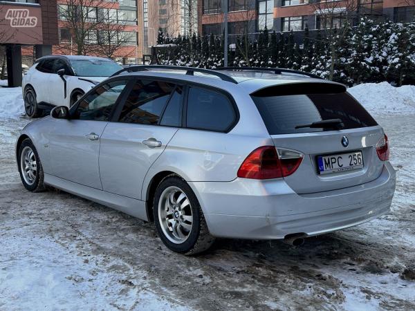 Pelēks BMW 320 2007 Viļņa, ar dzinēja tilpumu 2.00 L un nobraukumu 264 tūkst. km par 2800 €, foto 8 vietnē AUTOMOTO.COM.LV