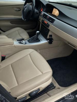 Grey BMW 320 2007 in Vilnius, with an engine capacity of 2.00 L and mileage of 375 thousand km for 3399 €, photo 8 on AUTOMOTO.COM.LV