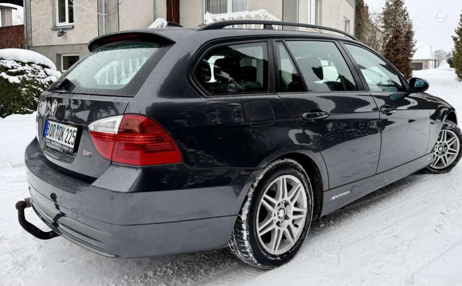 Pelēks BMW 320 2007 Kauņa, ar dzinēja tilpumu 0.00 L un nobraukumu 308 tūkst. km par 3350 €, foto 3 vietnē AUTOMOTO.COM.LV