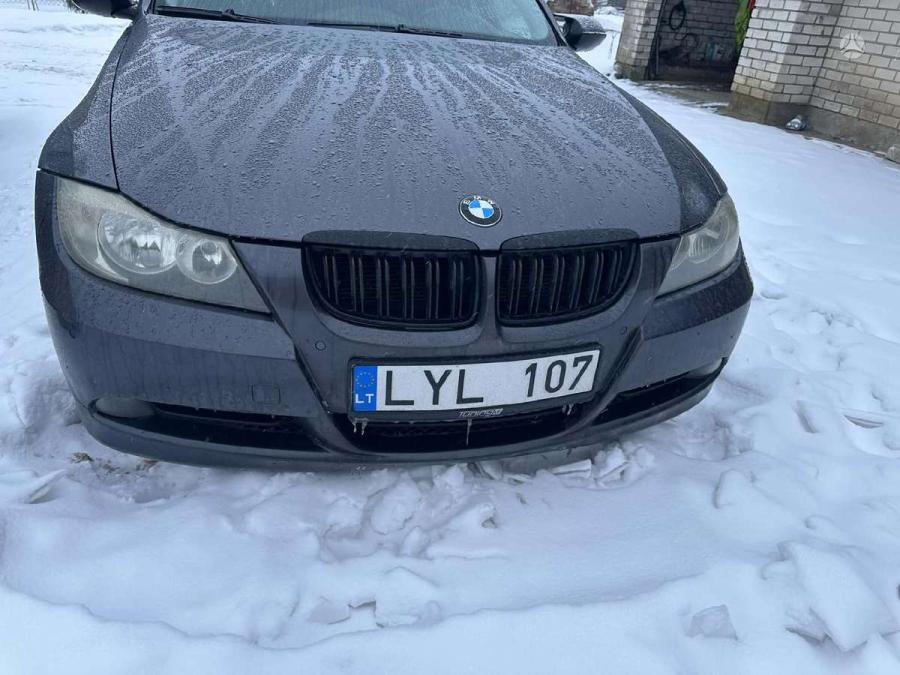 Pelēks BMW 320 2007 Marijampole, ar dzinēja tilpumu 2.00 L un nobraukumu 397 tūkst. km par 2900 €, foto 2 vietnē AUTOMOTO.COM.LV