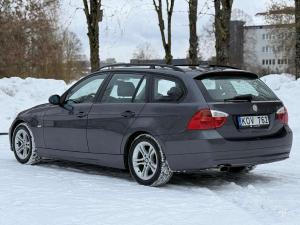 Pelēks BMW 320 2007 Kauņa, ar dzinēja tilpumu 2.00 L un nobraukumu 298 tūkst. km par 2500 €, foto 4 vietnē AUTOMOTO.COM.LV