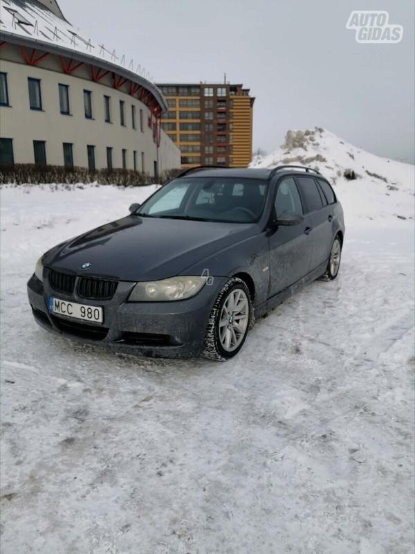 Grey BMW 320 2007 in Kaunas, with an engine capacity of 2.00 L and mileage of 412 thousand km for 3300 €, photo 2 on AUTOMOTO.COM.LV