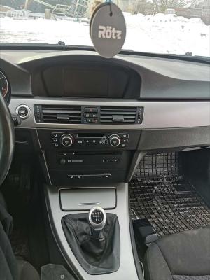 Grey BMW 320 2007 in Kaunas, with an engine capacity of 2.00 L and mileage of 412 thousand km for 3300 €, photo 15 on AUTOMOTO.COM.LV