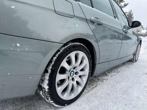Grey BMW 320 2007 in Vilnius, with an engine capacity of 2.00 L and mileage of 345 thousand km for 3999 €, photo 5 on AUTOMOTO.COM.LV