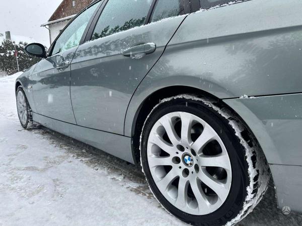 Grey BMW 320 2007 in Vilnius, with an engine capacity of 2.00 L and mileage of 345 thousand km for 3999 €, photo 7 on AUTOMOTO.COM.LV