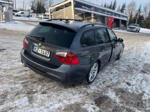 Grey BMW 320 2007 in Riga, with an engine capacity of 2.00 L and mileage of 385 thousand km for 2500 €, photo 2 on AUTOMOTO.COM.LV
