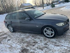 Grey BMW 320 2007 in Riga, with an engine capacity of 2.00 L and mileage of 385 thousand km for 2500 €, photo 5 on AUTOMOTO.COM.LV
