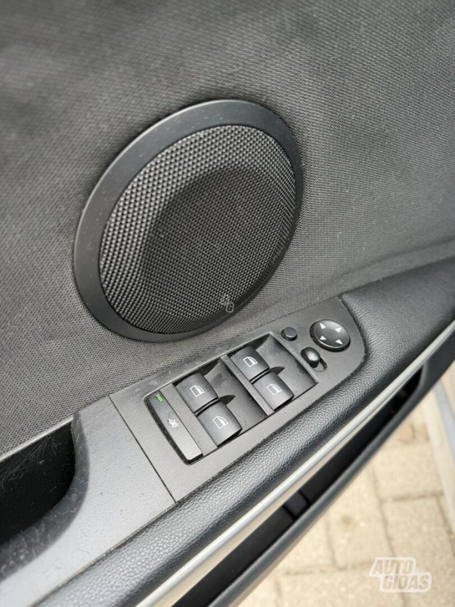 Pelēks BMW 320 2007 Kaišiadorys, ar dzinēja tilpumu 2.00 L un nobraukumu 342 tūkst. km par 2150 €, foto 29 vietnē AUTOMOTO.COM.LV