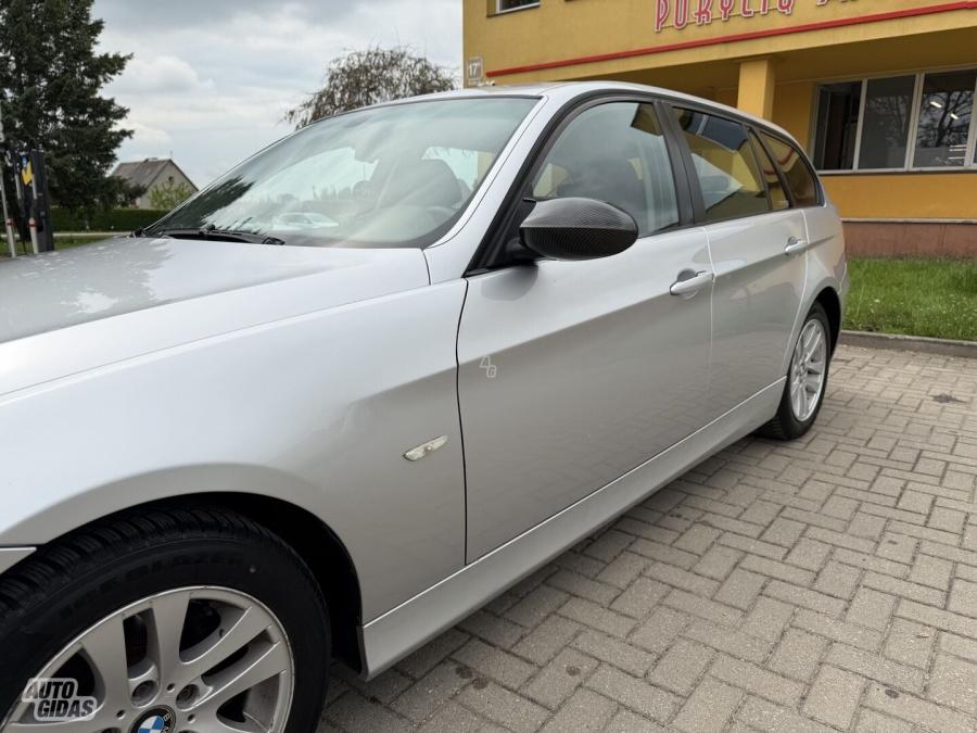 Pelēks BMW 320 2007 Kaišiadorys, ar dzinēja tilpumu 2.00 L un nobraukumu 341 tūkst. km par 2100 €, foto 12 vietnē AUTOMOTO.COM.LV
