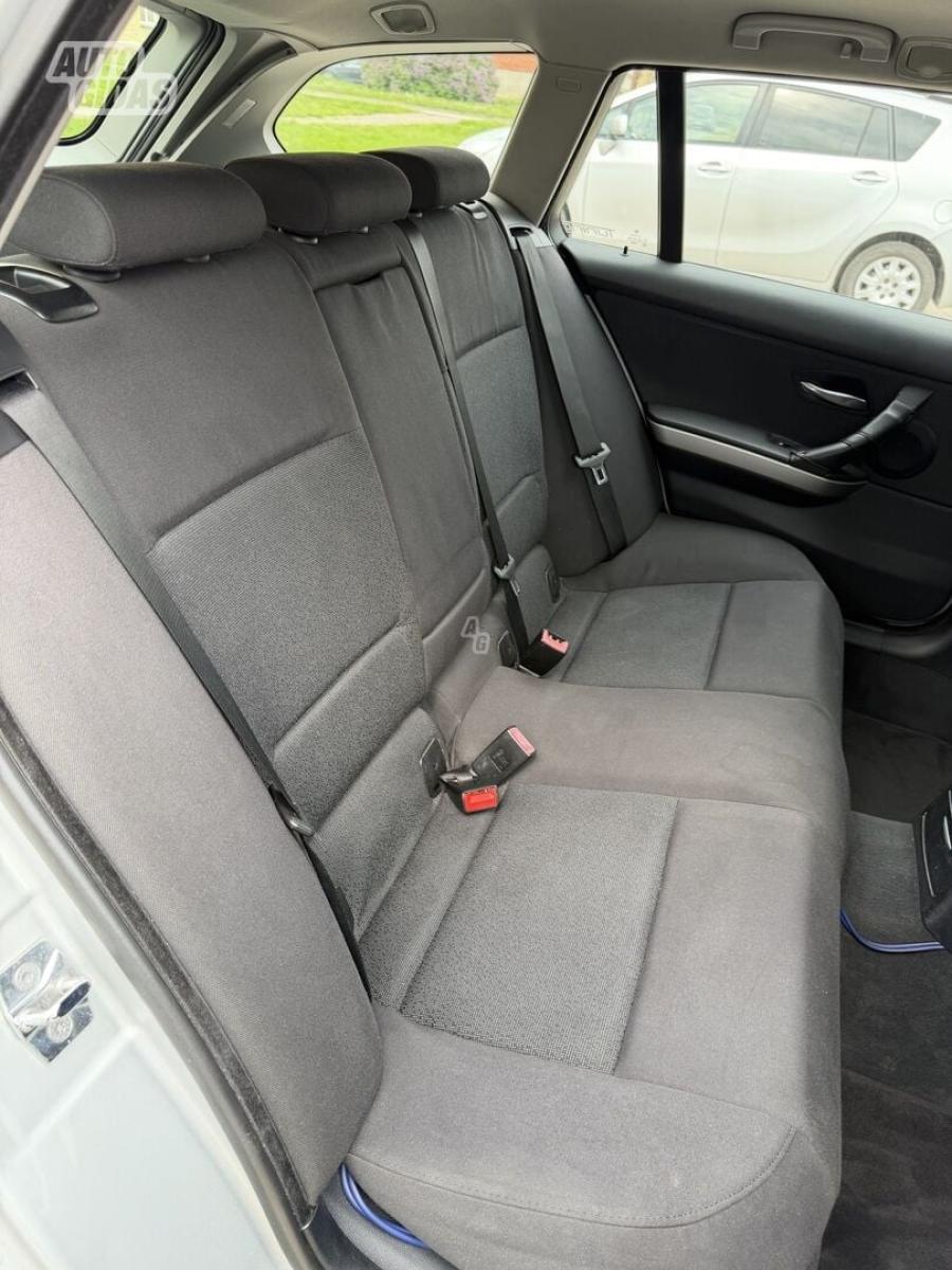 Pelēks BMW 320 2007 Kaišiadorys, ar dzinēja tilpumu 2.00 L un nobraukumu 341 tūkst. km par 2100 €, foto 21 vietnē AUTOMOTO.COM.LV