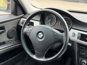 Pelēks BMW 320 2007 Kaišiadorys, ar dzinēja tilpumu 2.00 L un nobraukumu 341 tūkst. km par 2100 €, foto 23 vietnē AUTOMOTO.COM.LV