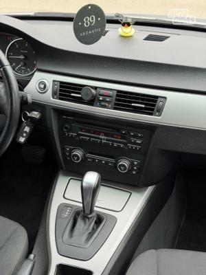 Pelēks BMW 320 2007 Kaišiadorys, ar dzinēja tilpumu 2.00 L un nobraukumu 341 tūkst. km par 2100 €, foto 24 vietnē AUTOMOTO.COM.LV