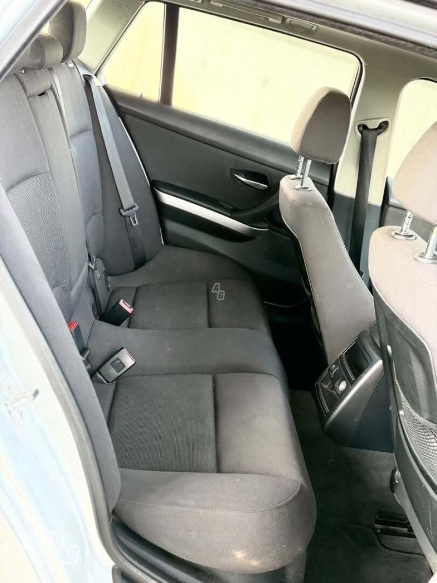 Grey BMW 320 2007 in Kaunas, with an engine capacity of 2.00 L and mileage of 344 thousand km for 3150 €, photo 18 on AUTOMOTO.COM.LV