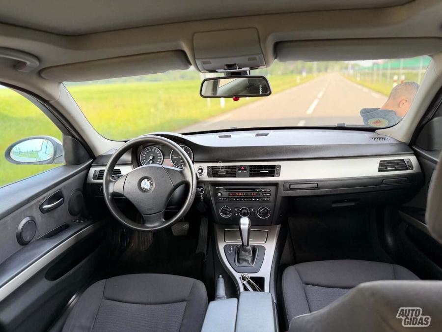 Grey BMW 320 2007 in Kaunas, with an engine capacity of 2.00 L and mileage of 344 thousand km for 3150 €, photo 19 on AUTOMOTO.COM.LV